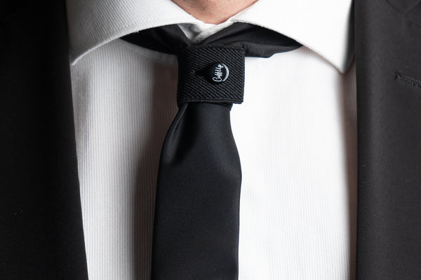 Total Black Tie - cuffupstyle